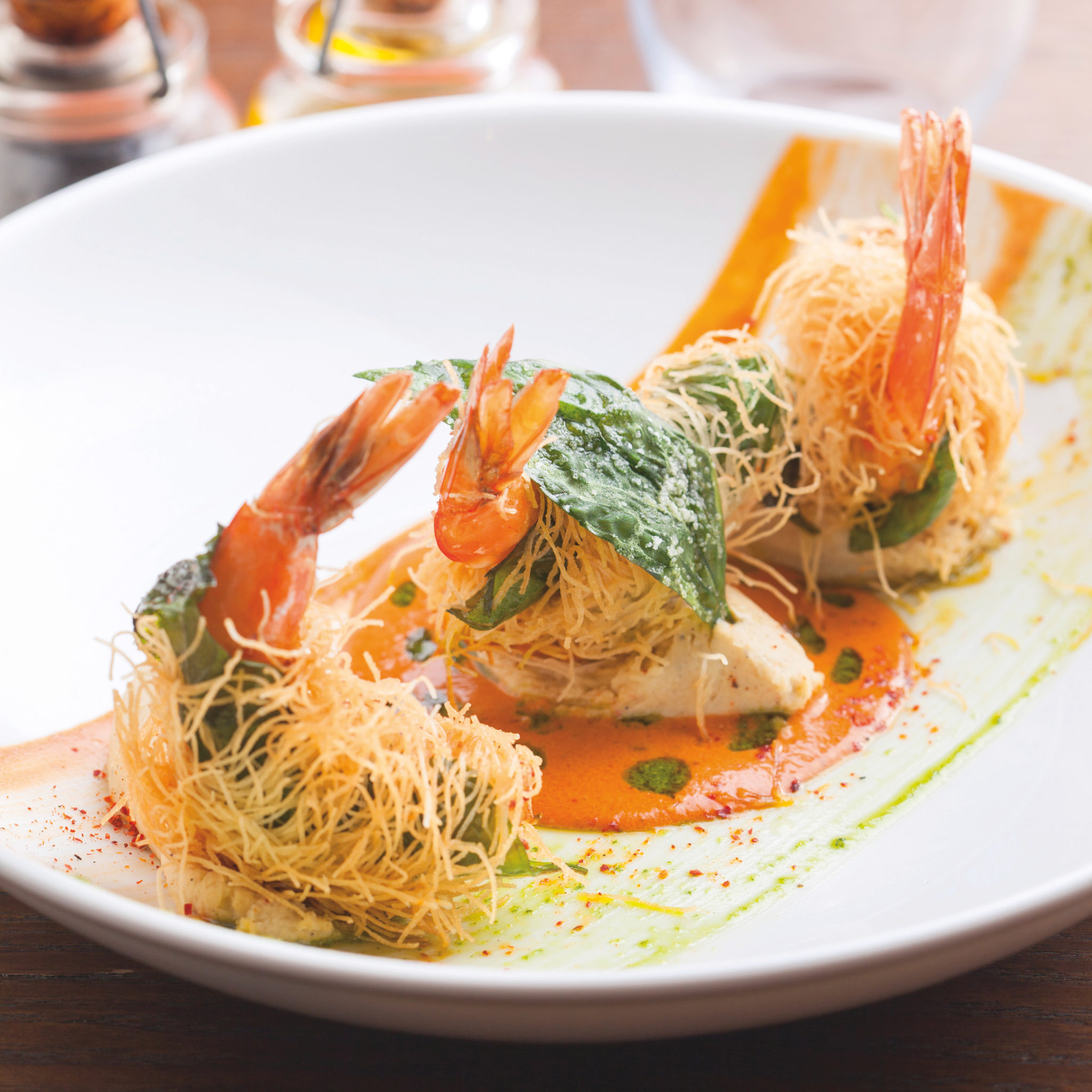 Recette : Gambas croustillantes, purée de pois chiche - Arts & Gastronomie