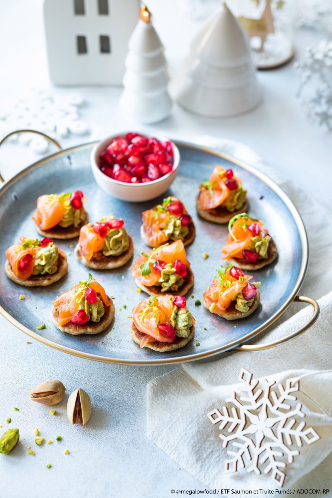 Recette : Mini Blinis à la crème de pistache - Arts & Gastronomie